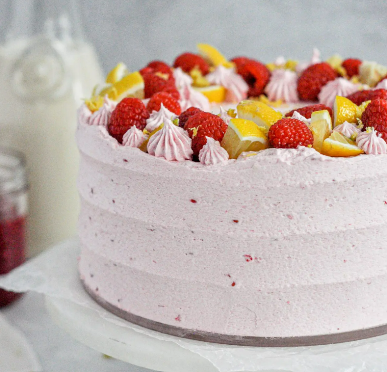 35 Light Easy Summer Cakes - Sparkling Boy Ideas