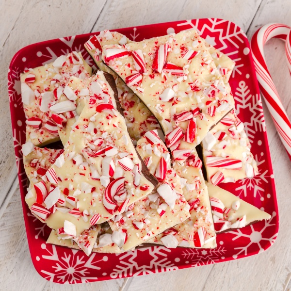 Chocolate Peppermint Bark - Sparkling Boy Ideas