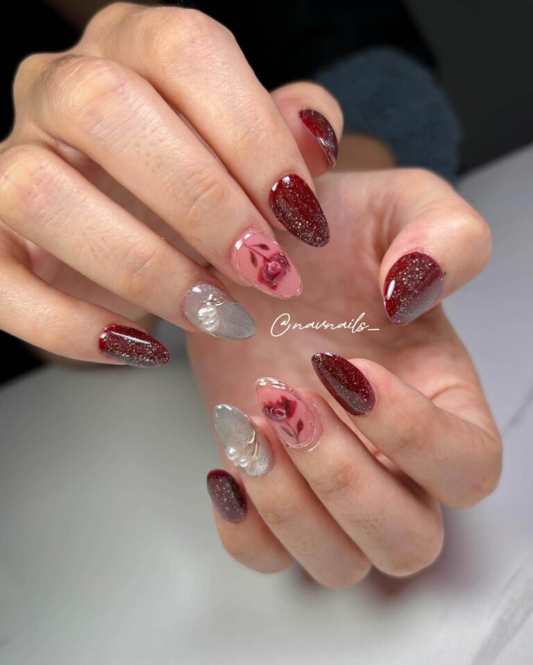 21 Cute Romantic Love Nails - Sparkling Boy Ideas