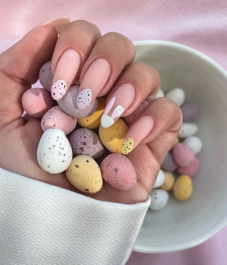 19 Cute Trendy Bunny Nails - Sparkling Boy Ideas