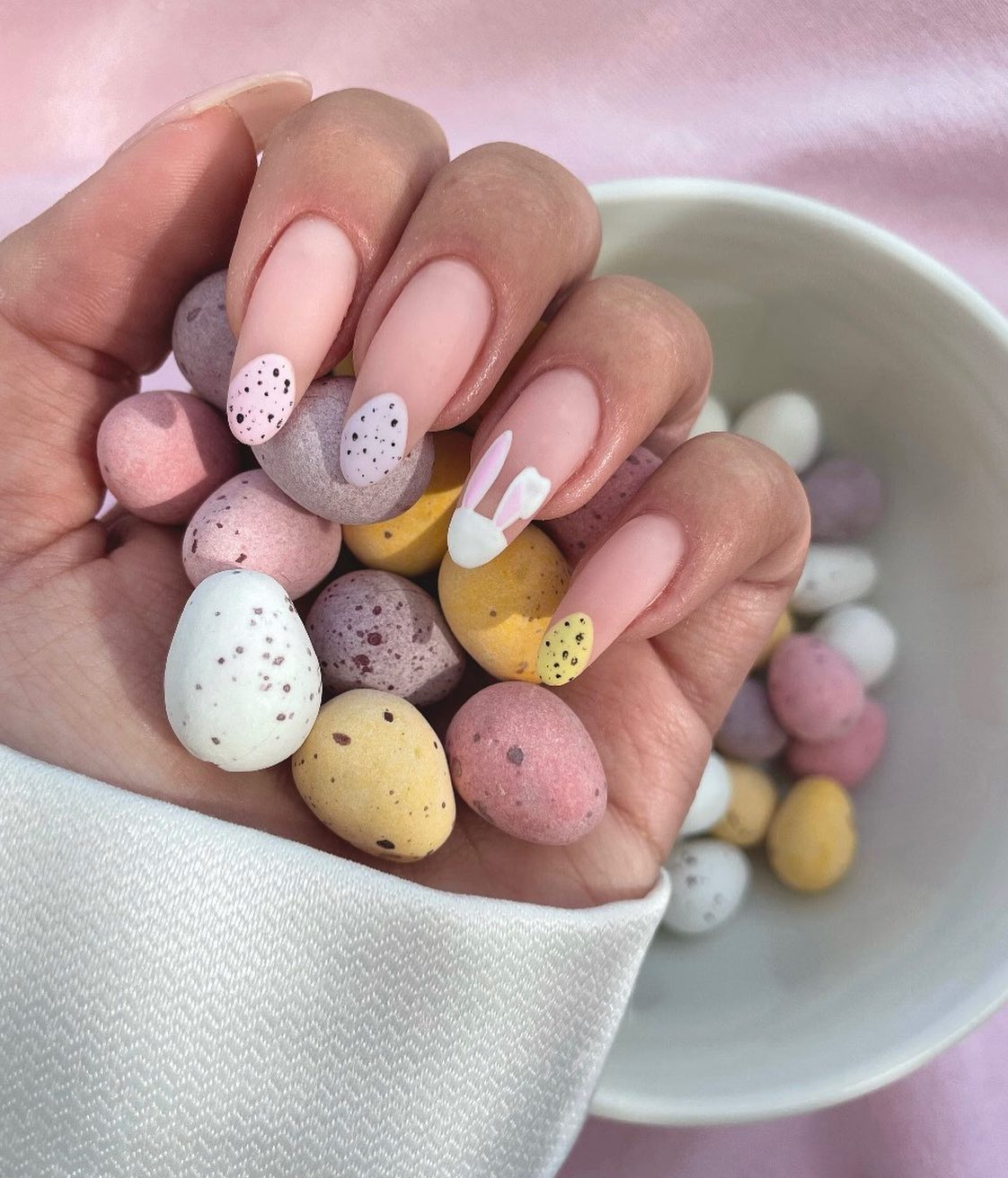 19 Cute Trendy Bunny Nails - Sparkling Boy Ideas