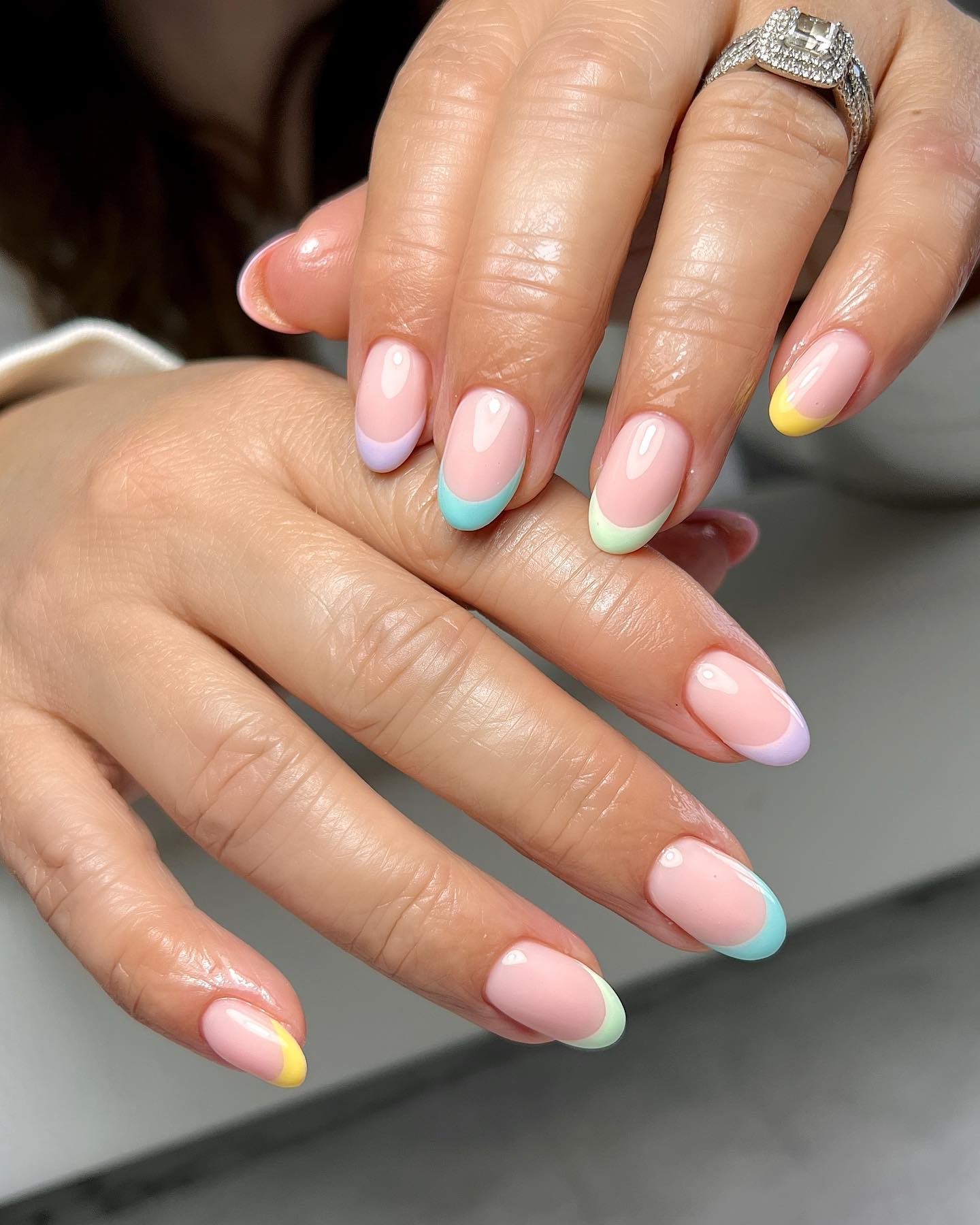 19 Simple Cute Easter Nails - Sparkling Boy Ideas