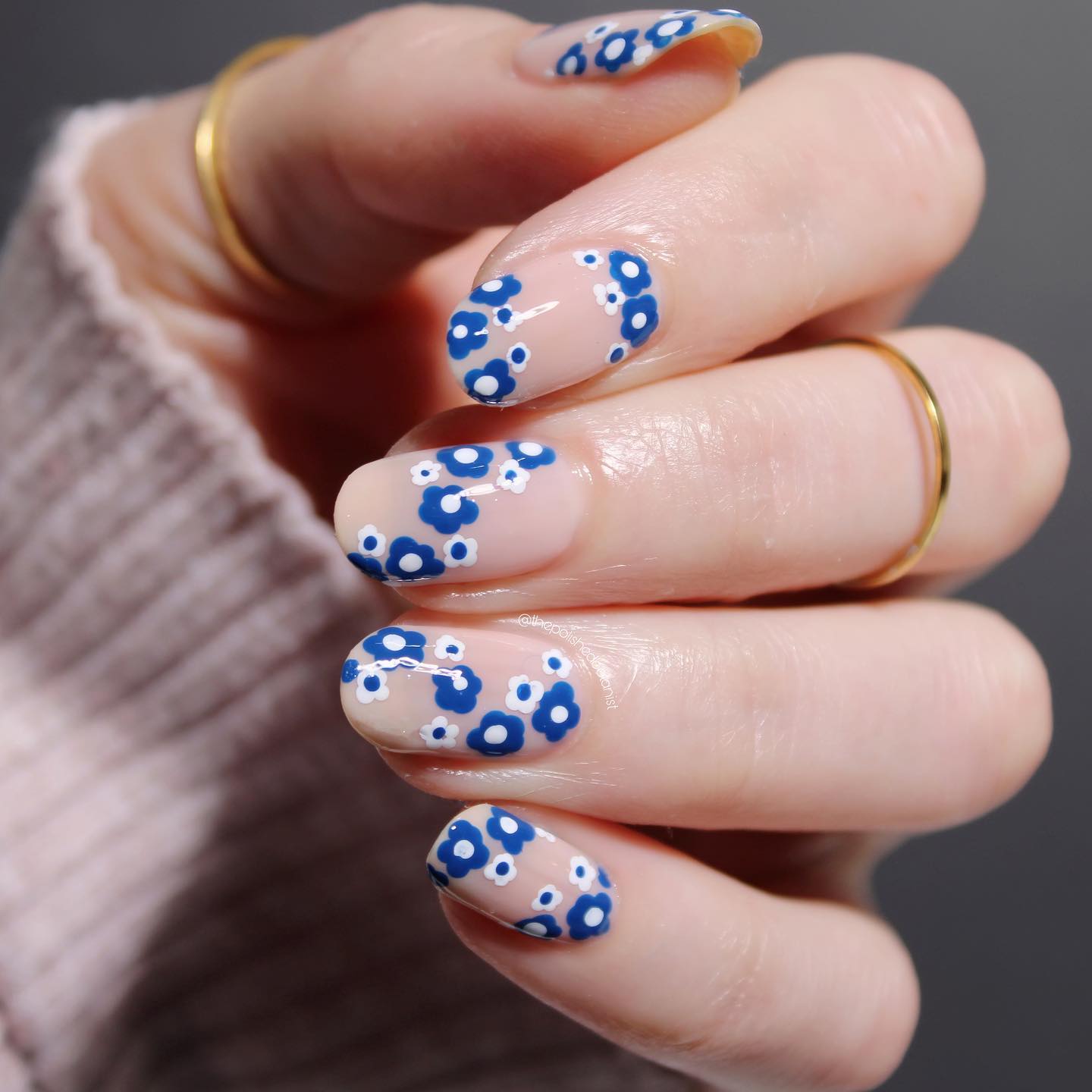 21 Cute Trendy Flower Nails - Sparkling Boy Ideas