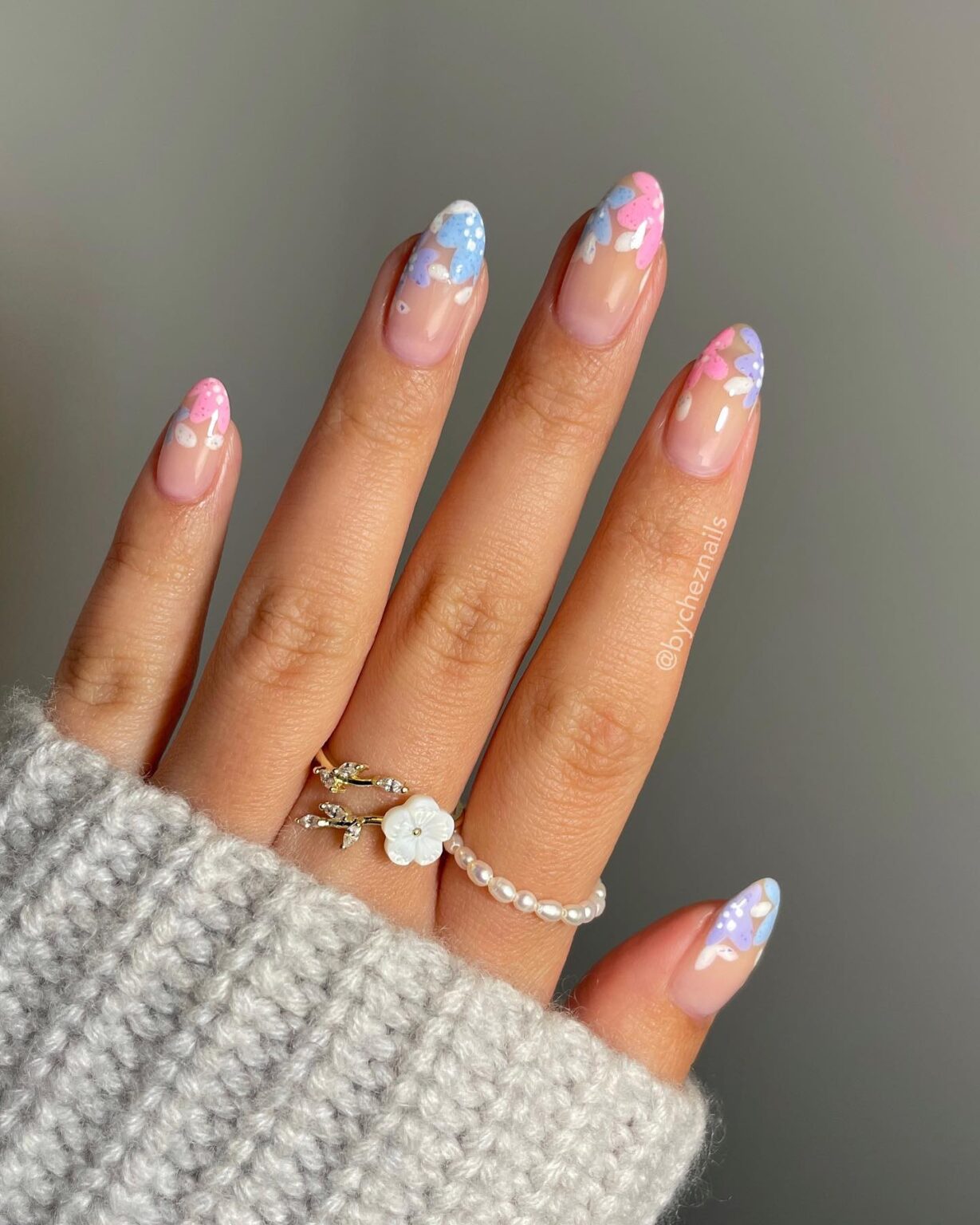 21 Simple Cute Spring French Tip Nails - Sparkling Boy Ideas