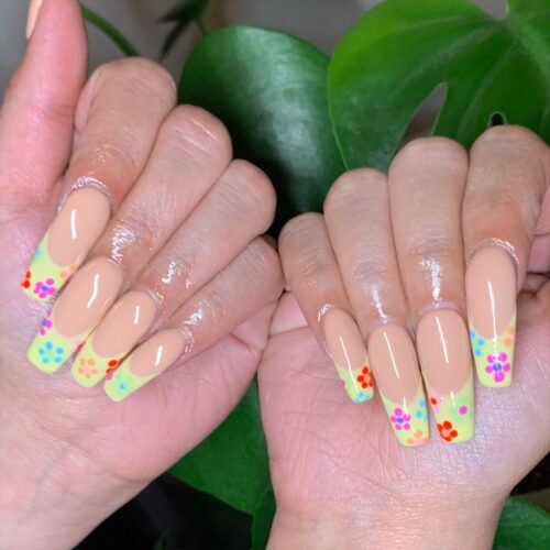 21 Simple Cute Spring French Tip Nails - Sparkling Boy Ideas