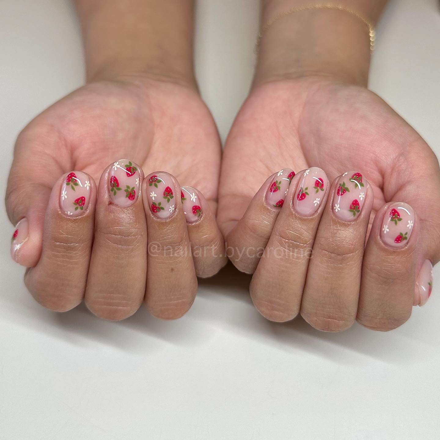 21 Cute Strawberry Nails - Sparkling Boy Ideas