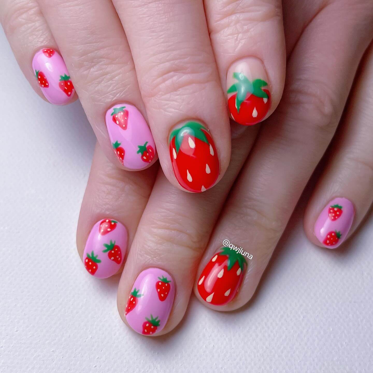 21 Cute Strawberry Nails - Sparkling Boy Ideas