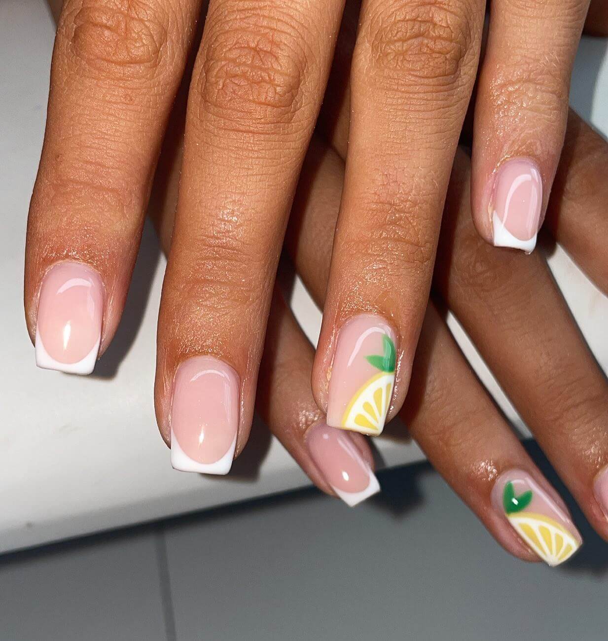 31 Summer Lemon Nails - Sparkling Boy Ideas