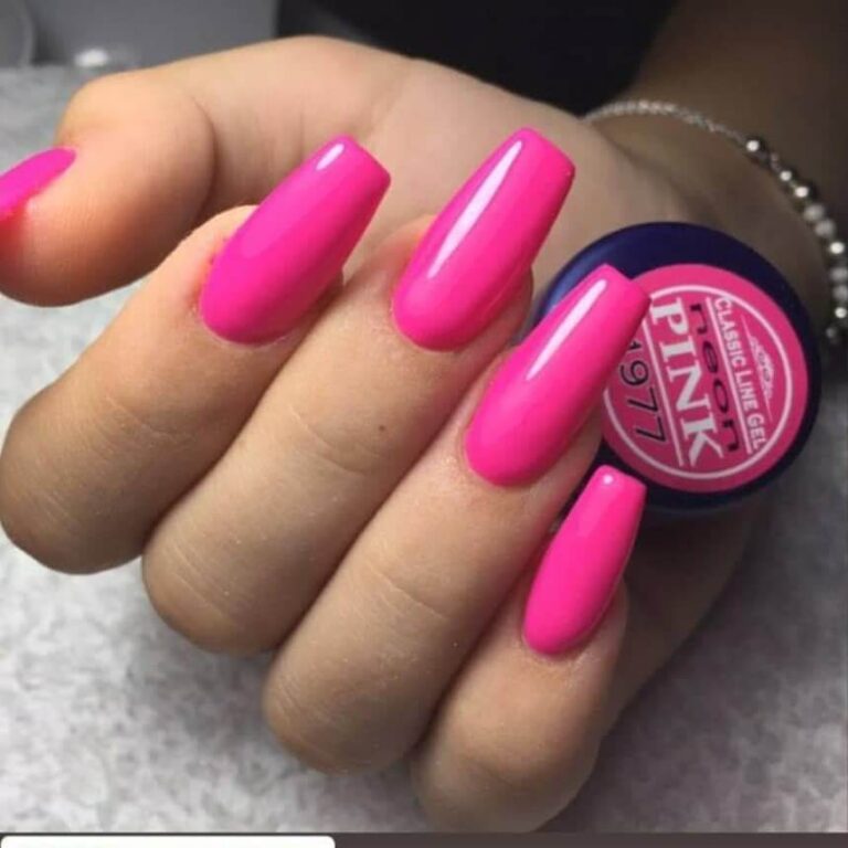17 Cute Neon Pink Nails - Sparkling Boy Ideas