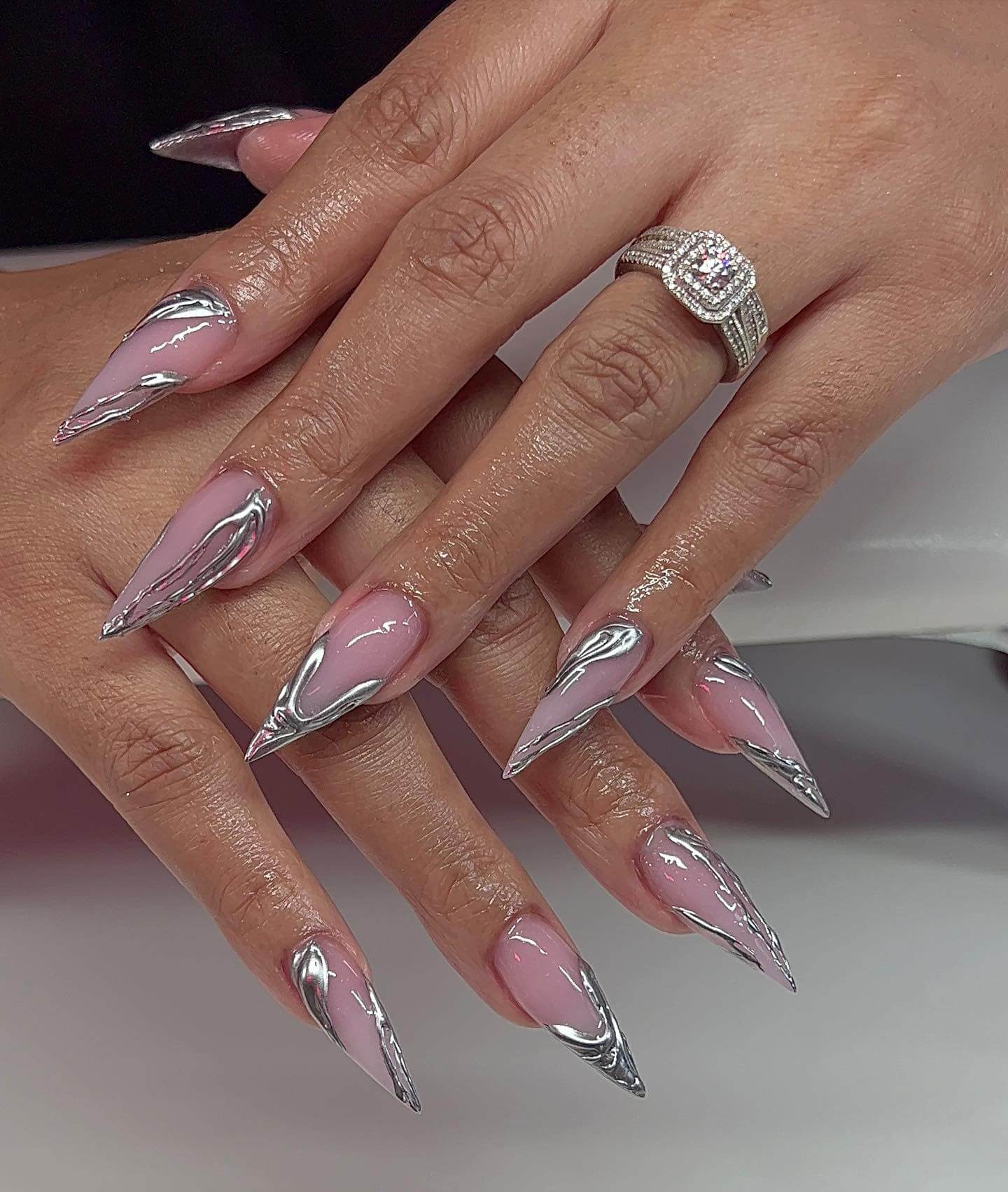 31 Trendy Chrome Nails - Sparkling Boy Ideas
