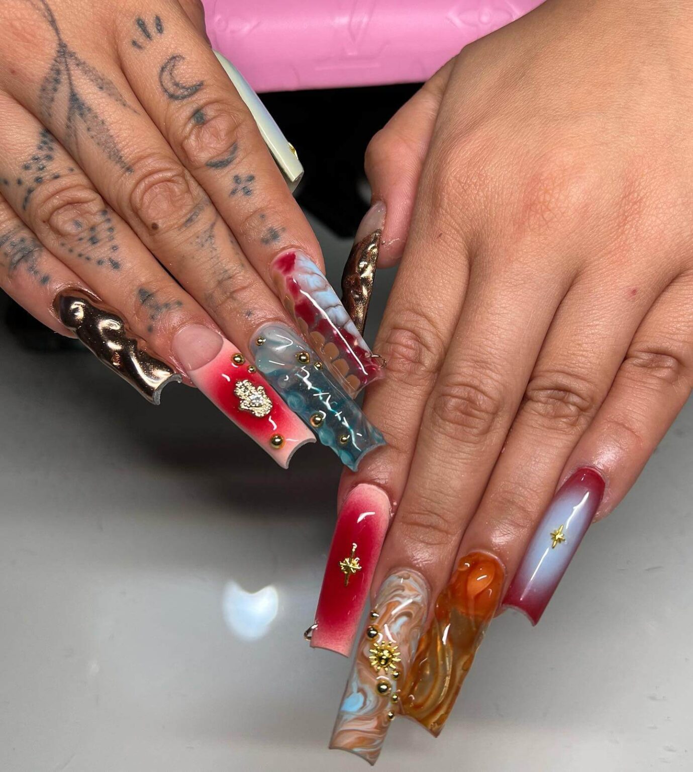 21 Cute Earth Tone Nails - Sparkling Boy Ideas