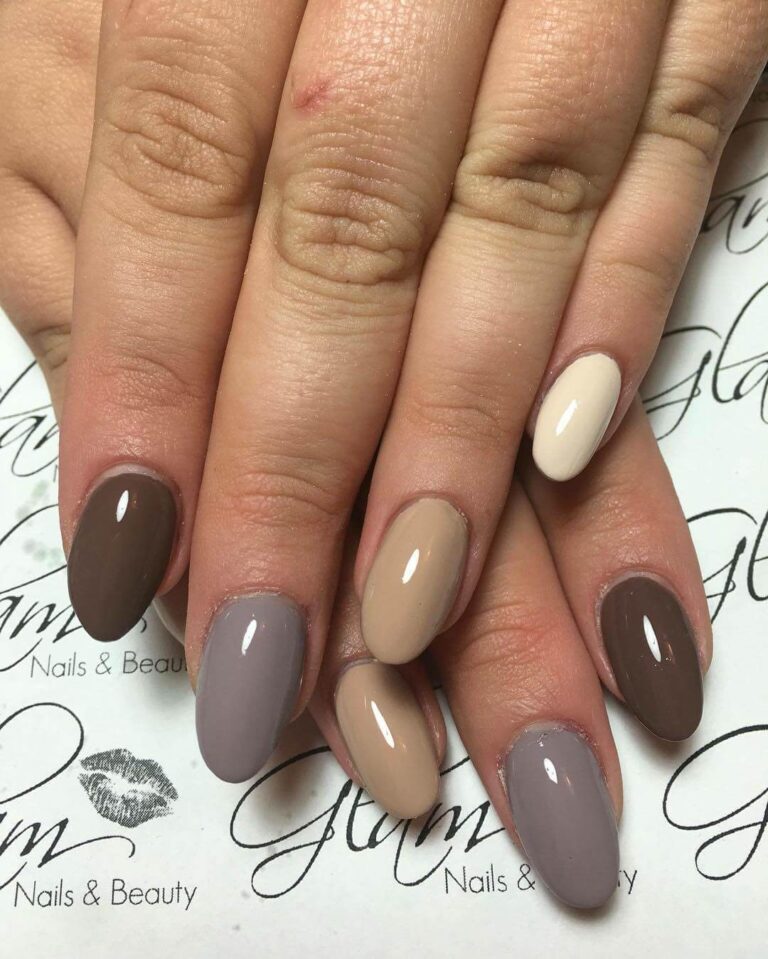 21 Cute Earth Tone Nails - Sparkling Boy Ideas