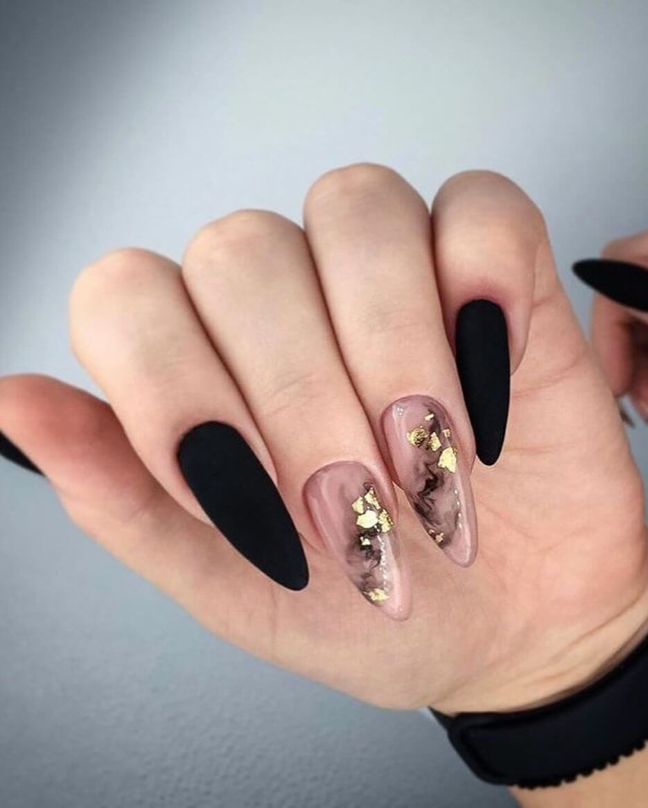 21 Spooky Halloween Dark Nails - Sparkling Boy Ideas