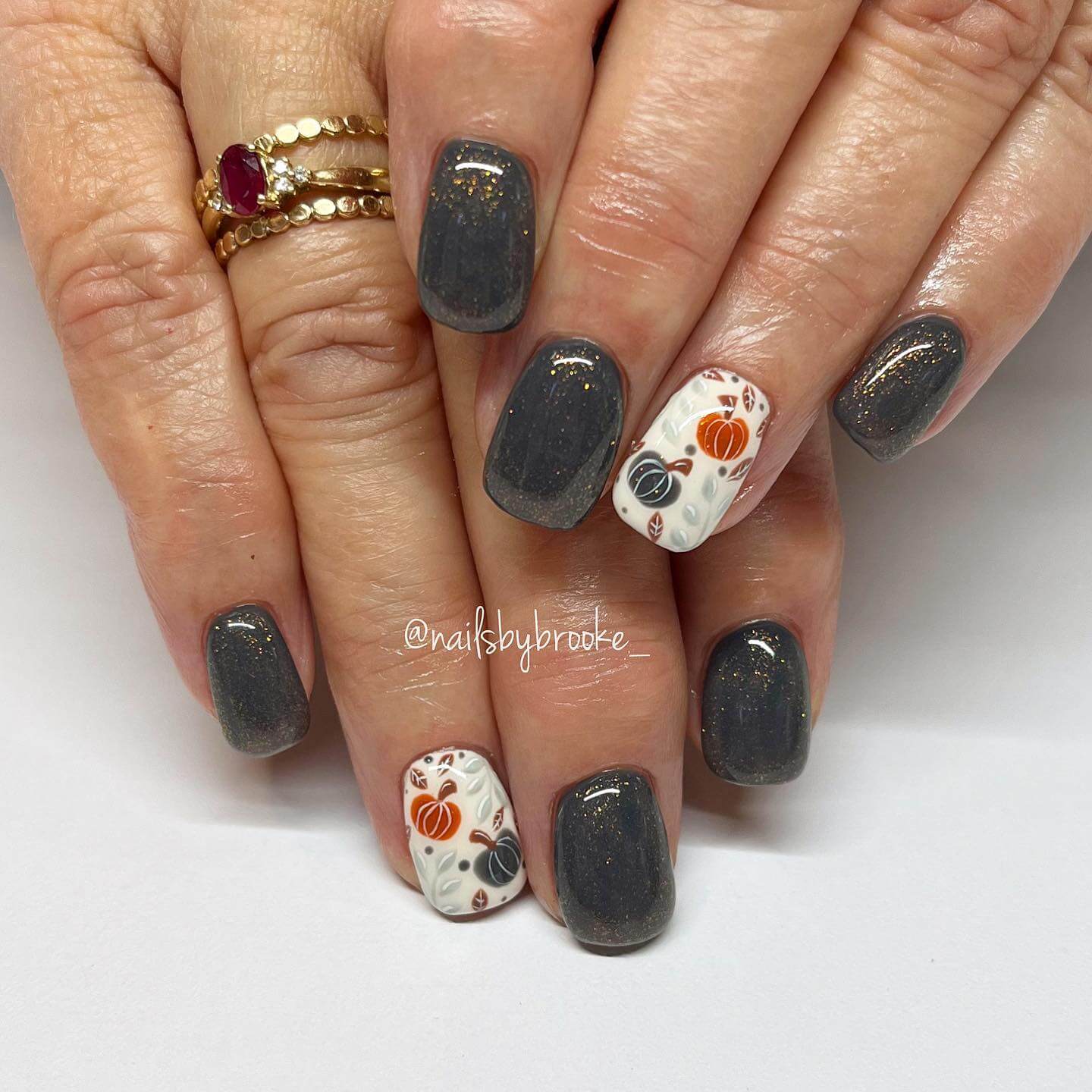 31 Super Stylish Fall Nails - Sparkling Boy Ideas