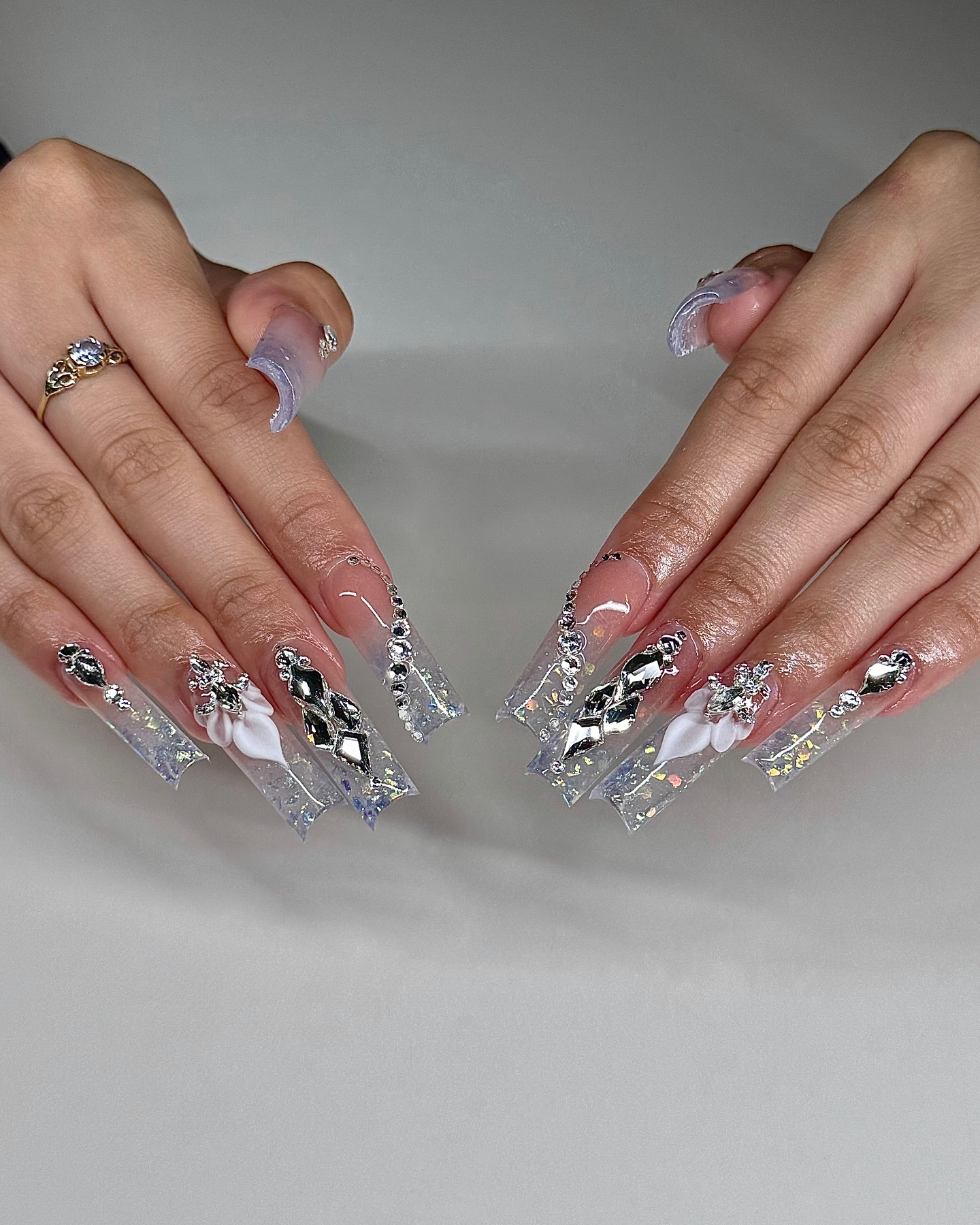 21 Trending Swarovski Nails - Sparkling Boy Ideas