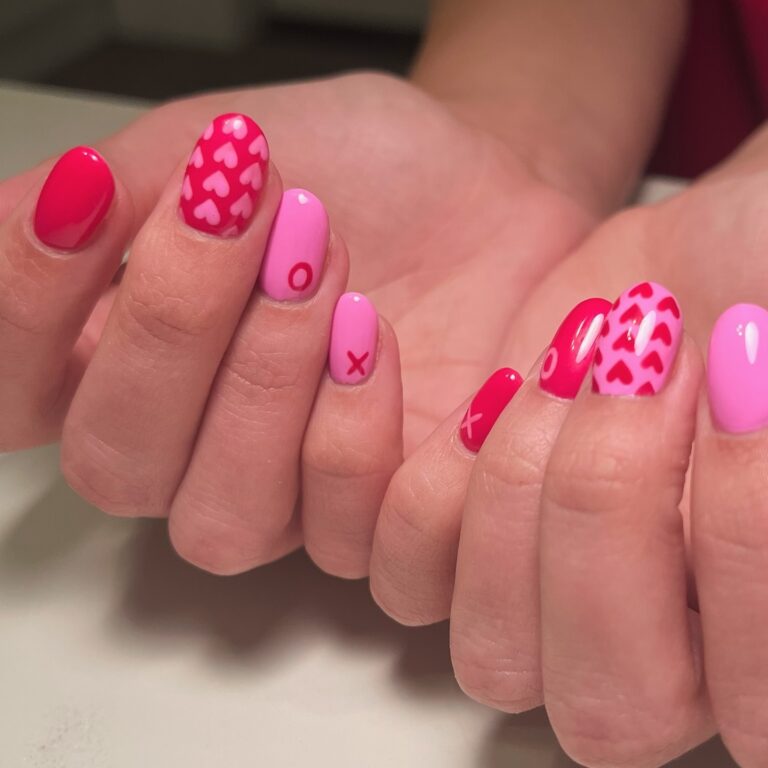 15 Elegant Pink And Red Nails - Sparkling Boy Ideas