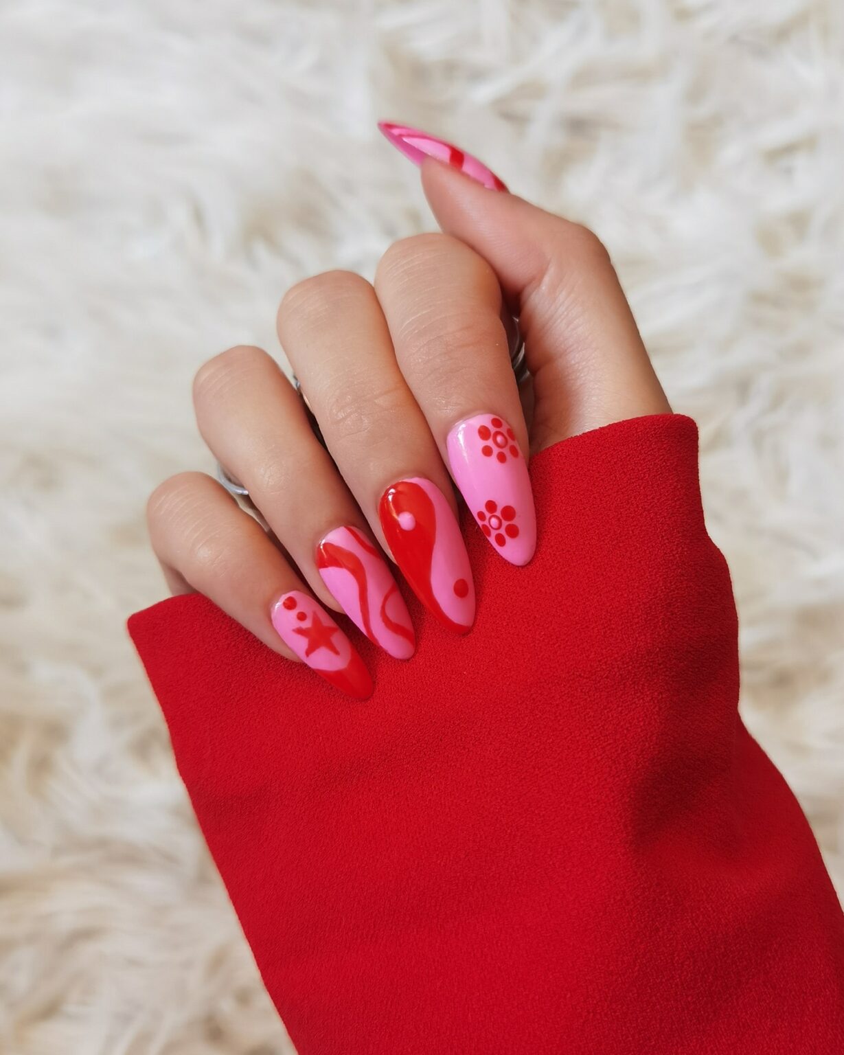 15 Elegant Pink And Red Nails - Sparkling Boy Ideas